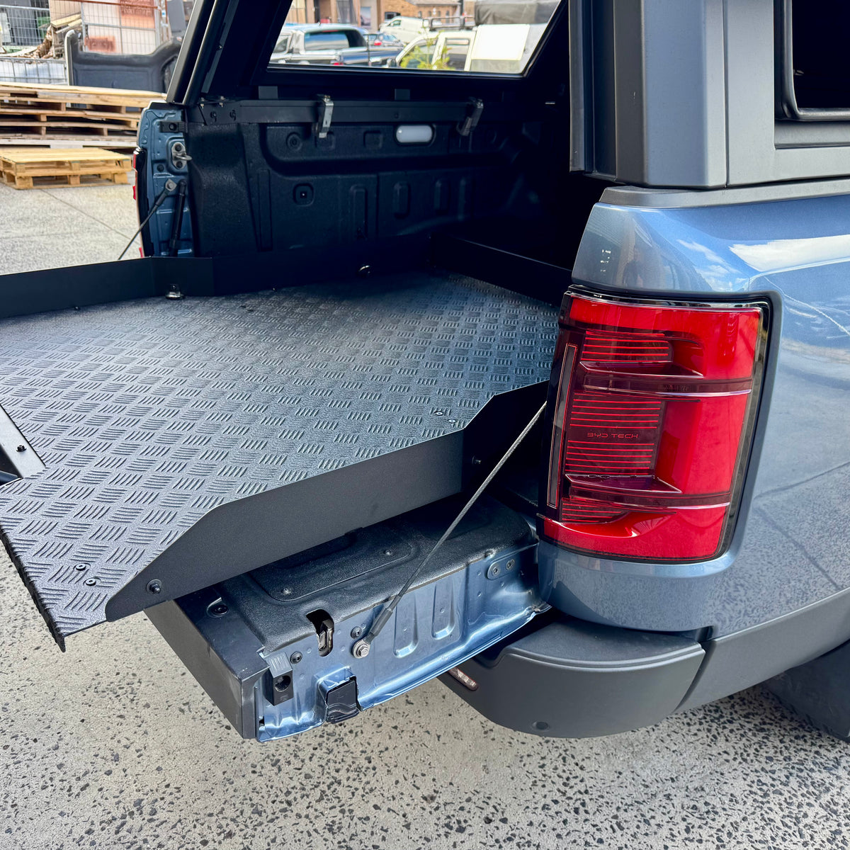 BYD Shark 6 Sliding Tray 2025+ | Heavy-Duty Slide Out Cargo Tray | UniUte